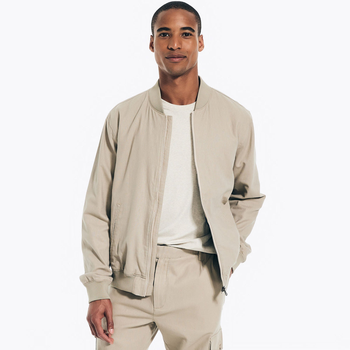 JACKET LIVIANO DE HOMBRE – NAUTICA Colombia